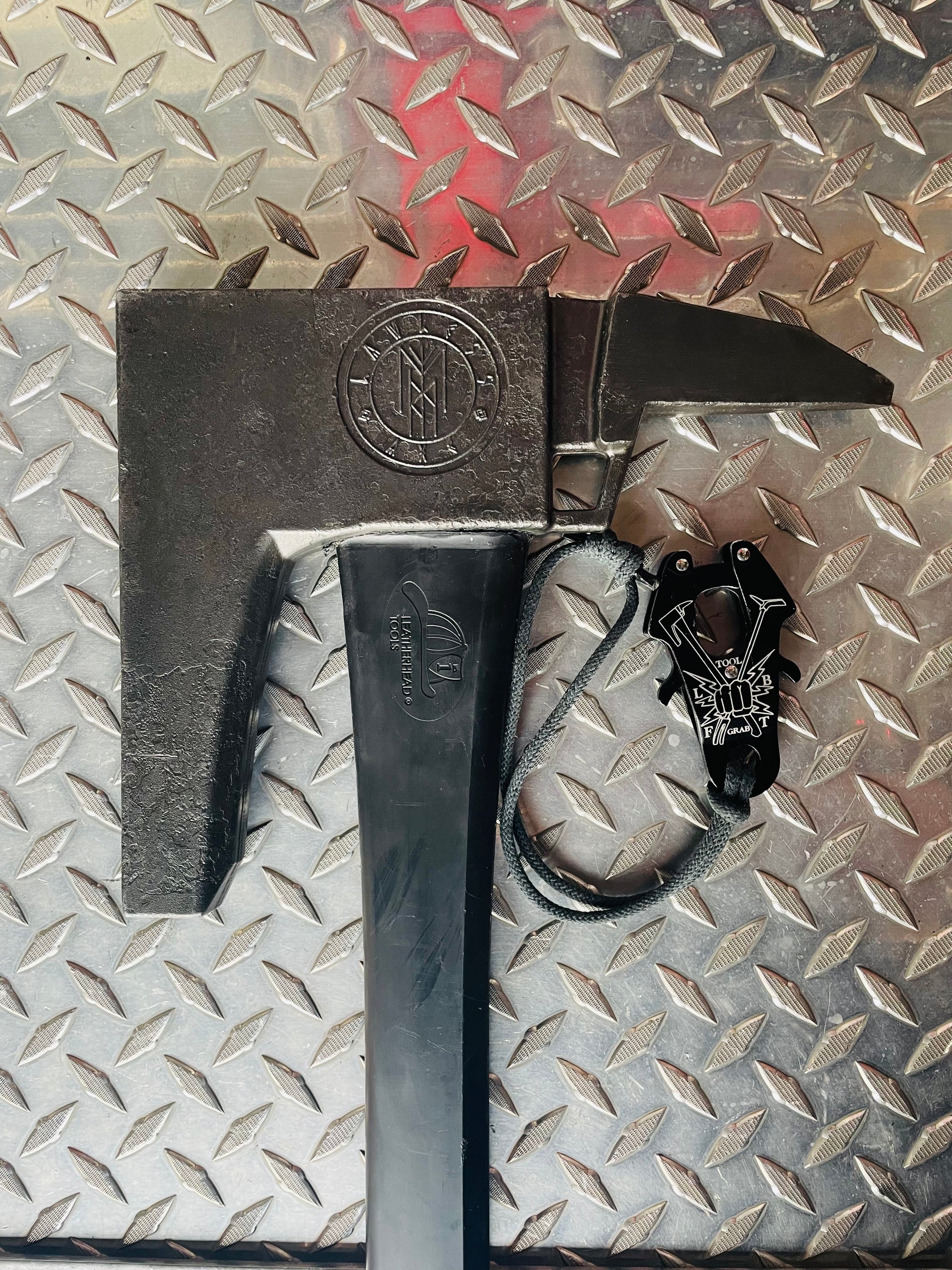 The Lawless Axe Preorder – Lawless Brothers Fire Tools